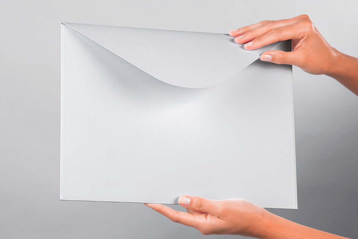 Hand Holding Psd Folder Mockup | Psd Mock Up Templates | Pixeden